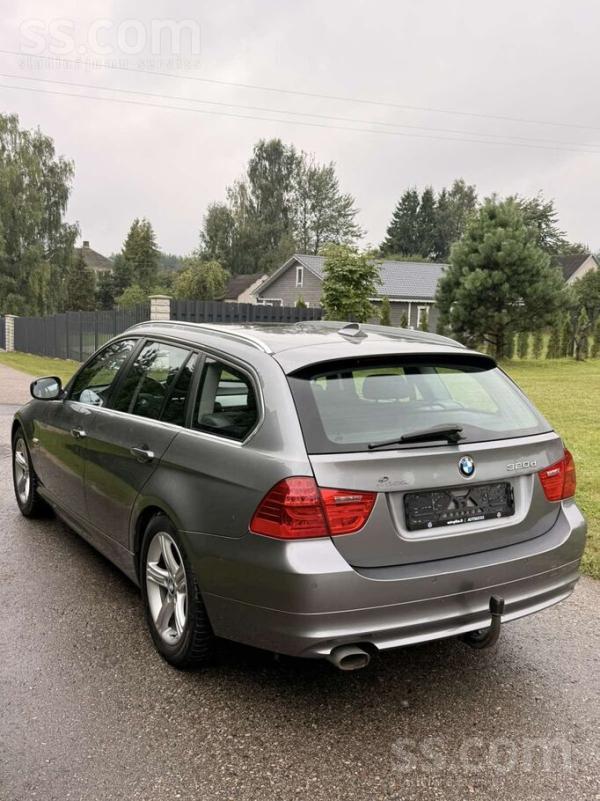 Grey BMW 320 2011 in Ludza, with an engine capacity of 2.00 L and mileage of 256 thousand km for 5590 €, photo 4 on AUTOMOTO.COM.LV