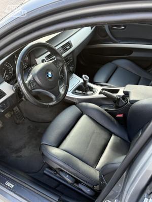 Pelēks BMW 320 2011 Pagėgiai, ar dzinēja tilpumu 2.00 L un nobraukumu 423 tūkst. km par 4000 €, foto 9 vietnē AUTOMOTO.COM.LV