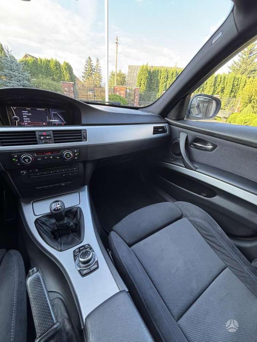 Pelēks BMW 320 2011 Kaišiadorys, ar dzinēja tilpumu 0.00 L un nobraukumu 156 tūkst. km par 4250 €, foto 18 vietnē AUTOMOTO.COM.LV