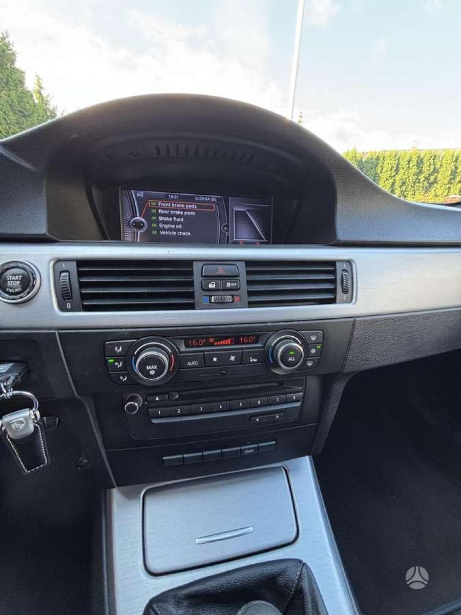Pelēks BMW 320 2011 Kaišiadorys, ar dzinēja tilpumu 0.00 L un nobraukumu 156 tūkst. km par 4250 €, foto 24 vietnē AUTOMOTO.COM.LV