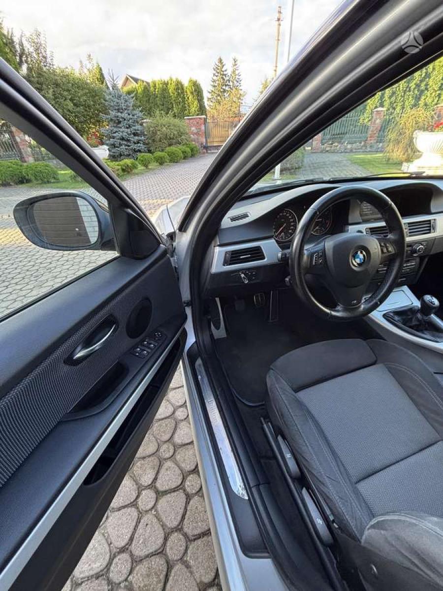 Pelēks BMW 320 2011 Kaišiadorys, ar dzinēja tilpumu 0.00 L un nobraukumu 156 tūkst. km par 4250 €, foto 25 vietnē AUTOMOTO.COM.LV