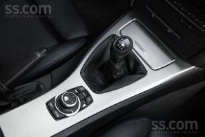 Pelēks BMW 320 2011 Tukums, ar dzinēja tilpumu 2.00 L un nobraukumu 258 tūkst. km par 6995 €, foto 28 vietnē AUTOMOTO.COM.LV