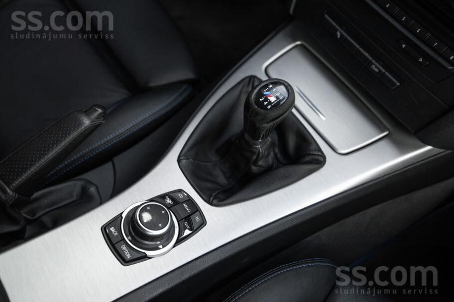 Pelēks BMW 320 2011 Tukums, ar dzinēja tilpumu 2.00 L un nobraukumu 258 tūkst. km par 6995 €, foto 28 vietnē AUTOMOTO.COM.LV