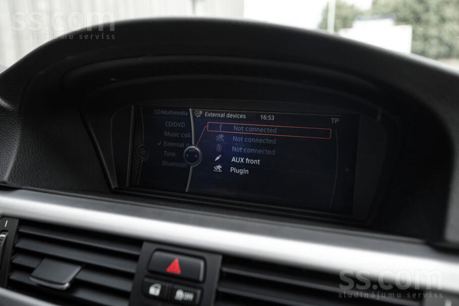 Pelēks BMW 320 2011 Tukums, ar dzinēja tilpumu 2.00 L un nobraukumu 258 tūkst. km par 6995 €, foto 32 vietnē AUTOMOTO.COM.LV