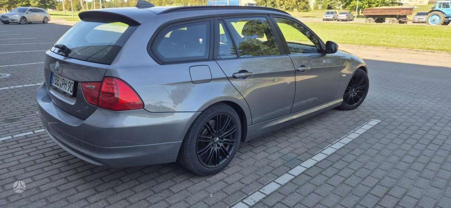 Grey BMW 320 2011 in Kupiskis, with an engine capacity of 2.00 L and mileage of 244 thousand km for 4600 €, photo 5 on AUTOMOTO.COM.LV