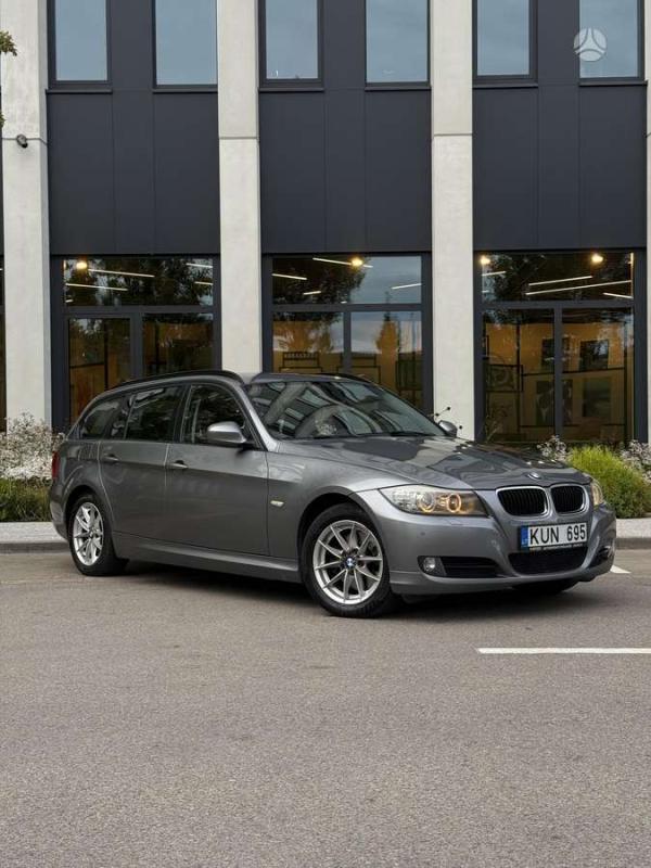 Pelēks BMW 320 2011 Viļņa, ar dzinēja tilpumu 2.00 L un nobraukumu 447 tūkst. km par 2800 €, foto 1 vietnē AUTOMOTO.COM.LV