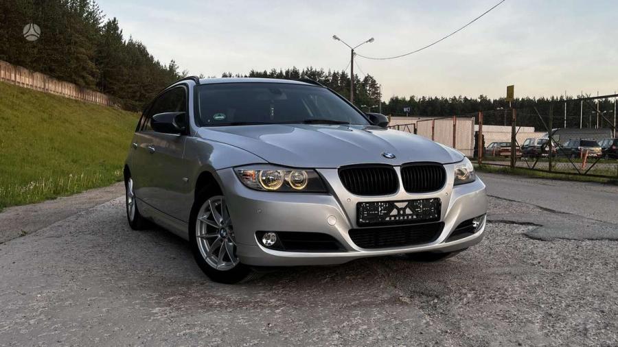 Pelēks BMW 320 2011 Viļņa, ar dzinēja tilpumu 2.00 L un nobraukumu 266 tūkst. km par 3200 €, foto 1 vietnē AUTOMOTO.COM.LV