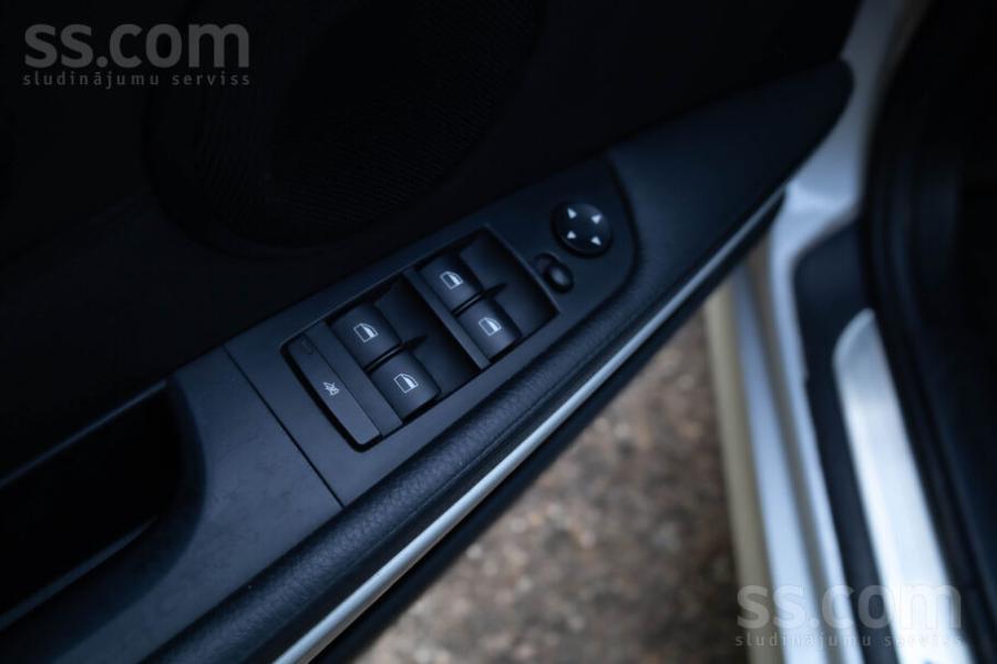 Pelēks BMW 320 2011 Rīga, ar dzinēja tilpumu 2.00 L un nobraukumu 311 tūkst. km par 5490 €, foto 12 vietnē AUTOMOTO.COM.LV