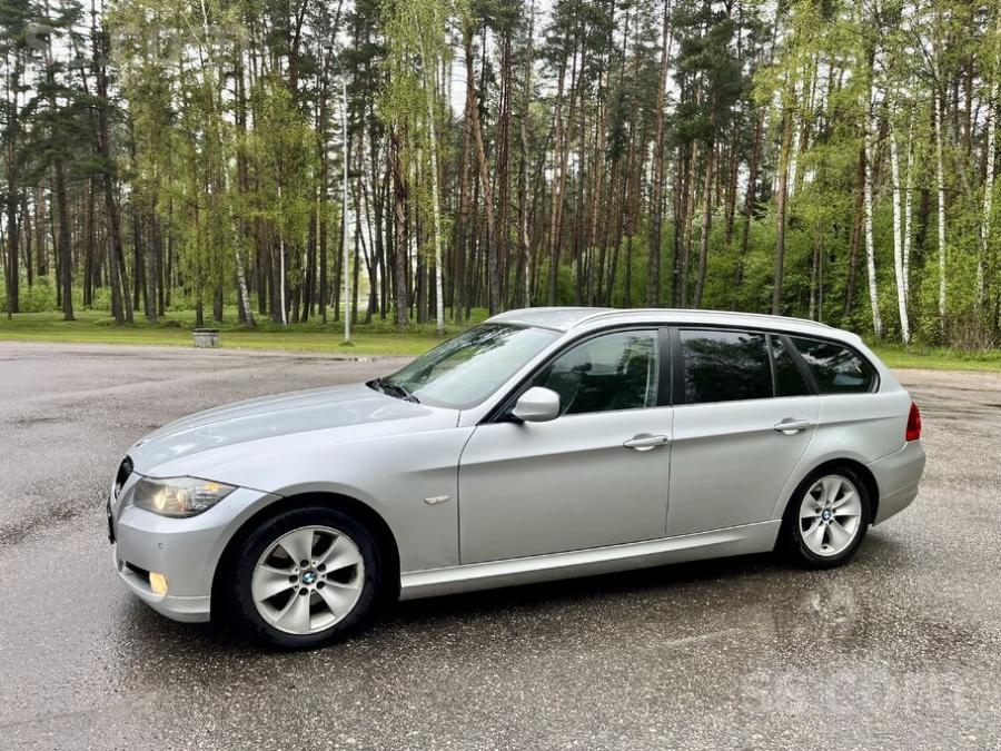 Pelēks BMW 320 2012 Rīga, ar dzinēja tilpumu 2.50 L un nobraukumu 243 tūkst. km par 550 €, foto 2 vietnē AUTOMOTO.COM.LV
