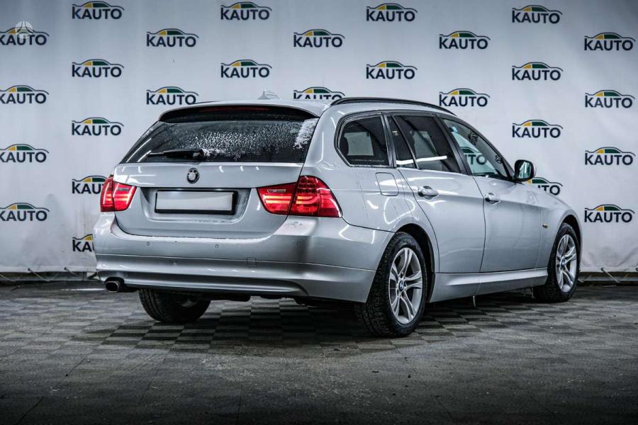 Grey BMW 320 2012 in Kaunas, with an engine capacity of 2.00 L and mileage of 295 thousand km for 5990 €, photo 3 on AUTOMOTO.COM.LV