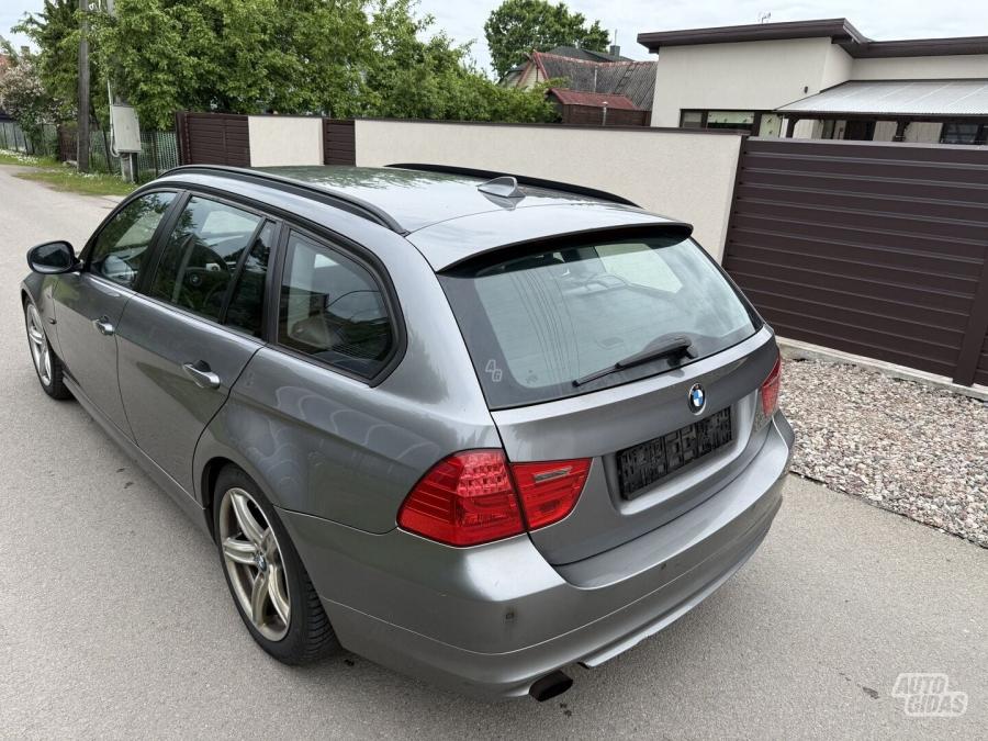 Pelēks BMW 320 2012 Marijampole, ar dzinēja tilpumu 2.00 L un nobraukumu 243 tūkst. km par 3150 €, foto 4 vietnē AUTOMOTO.COM.LV