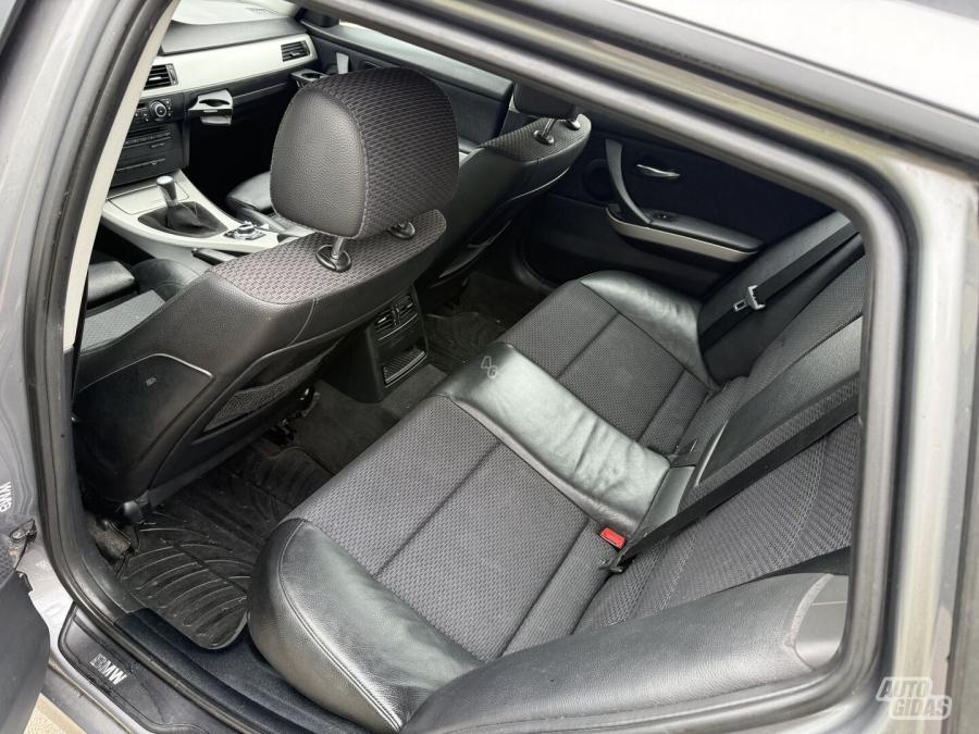 Pelēks BMW 320 2012 Marijampole, ar dzinēja tilpumu 2.00 L un nobraukumu 243 tūkst. km par 3150 €, foto 14 vietnē AUTOMOTO.COM.LV