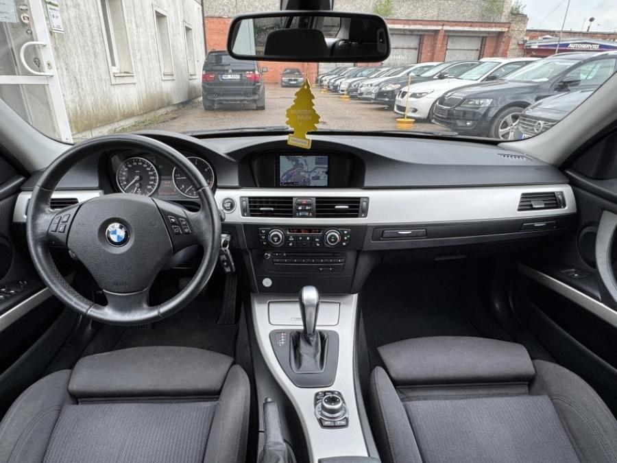 Pelēks BMW 320 2012 Rīga, ar dzinēja tilpumu 2.00 L un nobraukumu 283 tūkst. km par 5650 €, foto 9 vietnē AUTOMOTO.COM.LV