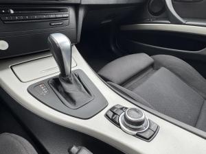 Pelēks BMW 320 2012 Rīga, ar dzinēja tilpumu 2.00 L un nobraukumu 283 tūkst. km par 5650 €, foto 12 vietnē AUTOMOTO.COM.LV