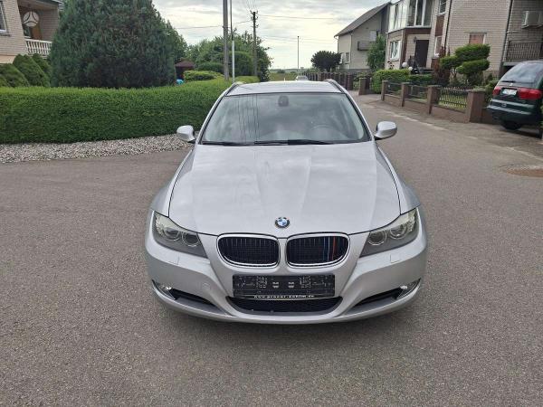 Grey BMW 320 2012 in Raseiniai, with an engine capacity of 2.00 L and mileage of 249 thousand km for 4600 €, photo 2 on AUTOMOTO.COM.LV