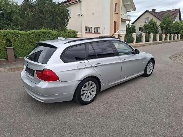 Grey BMW 320 2012 in Raseiniai, with an engine capacity of 2.00 L and mileage of 249 thousand km for 4600 €, photo 5 on AUTOMOTO.COM.LV