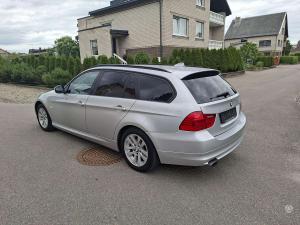 Grey BMW 320 2012 in Raseiniai, with an engine capacity of 2.00 L and mileage of 249 thousand km for 4600 €, photo 8 on AUTOMOTO.COM.LV