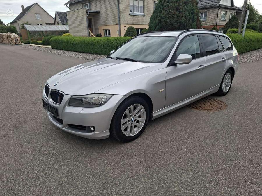 Grey BMW 320 2012 in Raseiniai, with an engine capacity of 2.00 L and mileage of 249 thousand km for 4600 €, photo 10 on AUTOMOTO.COM.LV