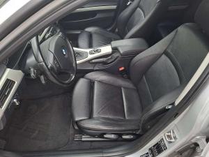 Grey BMW 320 2012 in Raseiniai, with an engine capacity of 2.00 L and mileage of 249 thousand km for 4600 €, photo 14 on AUTOMOTO.COM.LV