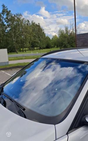 Grey BMW 320 2012 in Marijampole, with an engine capacity of 2.00 L and mileage of 270 thousand km for 5100 €, photo 5 on AUTOMOTO.COM.LV