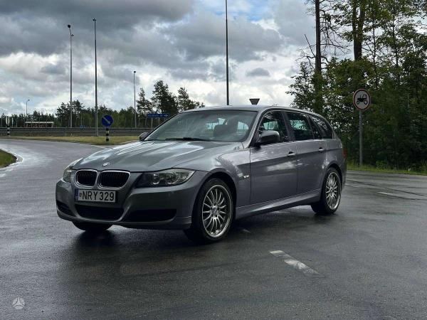 Pelēks BMW 320 2012 Viļņa, ar dzinēja tilpumu 2.00 L un nobraukumu 284 tūkst. km par 4200 €, foto 5 vietnē AUTOMOTO.COM.LV