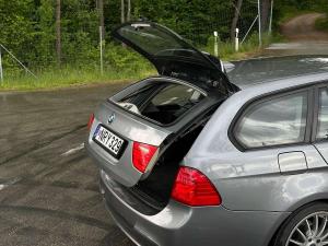 Grey BMW 320 2012 in Vilnius, with an engine capacity of 2.00 L and mileage of 284 thousand km for 4200 €, photo 7 on AUTOMOTO.COM.LV