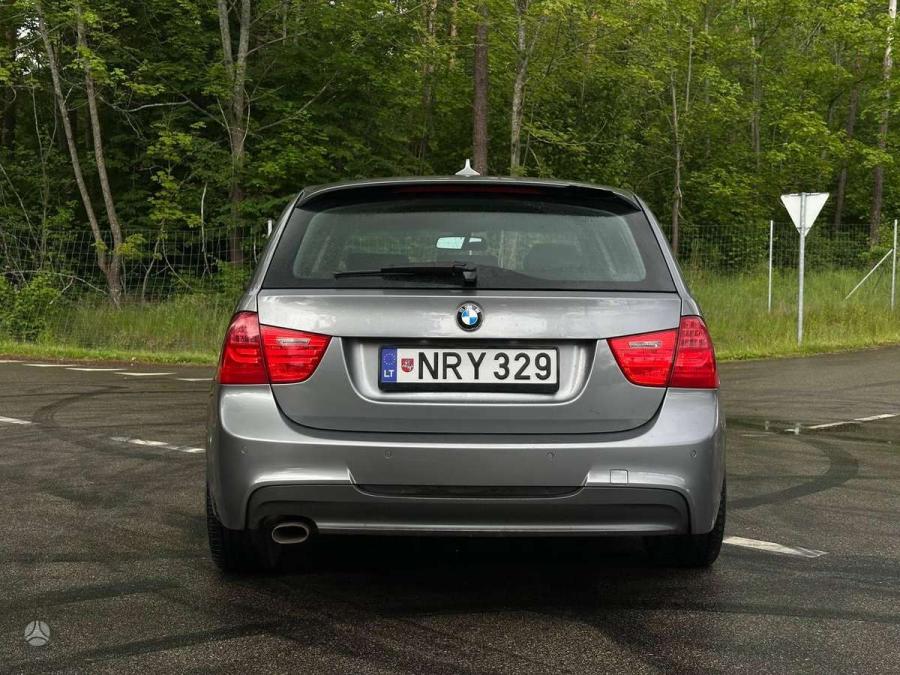 Grey BMW 320 2012 in Vilnius, with an engine capacity of 2.00 L and mileage of 284 thousand km for 4200 €, photo 9 on AUTOMOTO.COM.LV