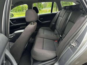 Grey BMW 320 2012 in Vilnius, with an engine capacity of 2.00 L and mileage of 284 thousand km for 4200 €, photo 14 on AUTOMOTO.COM.LV