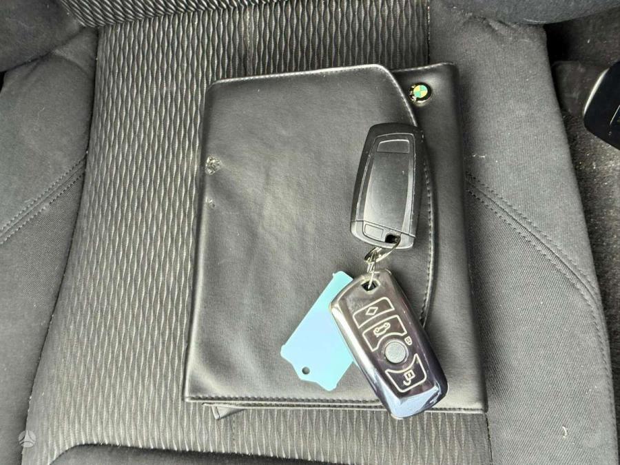 Grey BMW 320 2012 in Kaunas, with an engine capacity of 2.00 L and mileage of 265 thousand km for 5150 €, photo 20 on AUTOMOTO.COM.LV