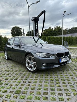 BMW 320 2012 Jūrmala vietnē Pelēks BMW 320 2012 Jūrmala, ar dzinēja tilpumu 2.00 L un nobraukumu 320 tūkst. km par 8900 €, foto 1 vietnē AUTOMOTO.COM.LV