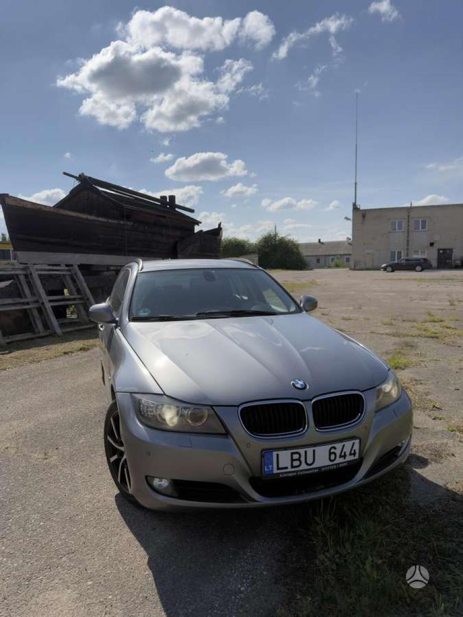 Pelēks BMW 320 2012 Kėdainiai, ar dzinēja tilpumu 2.00 L un nobraukumu 282 tūkst. km par 5100 €, foto 1 vietnē AUTOMOTO.COM.LV
