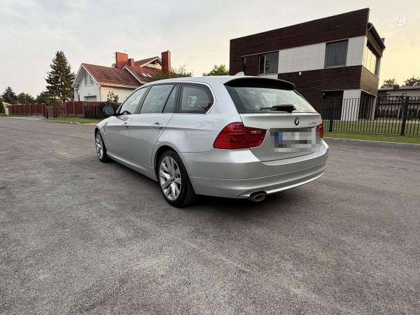 Grey BMW 320 2012 in Panevezys, with an engine capacity of 2.00 L and mileage of 341 thousand km for 4200 €, photo 4 on AUTOMOTO.COM.LV
