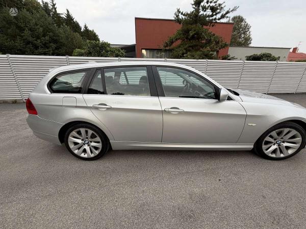 Grey BMW 320 2012 in Panevezys, with an engine capacity of 2.00 L and mileage of 341 thousand km for 4200 €, photo 6 on AUTOMOTO.COM.LV