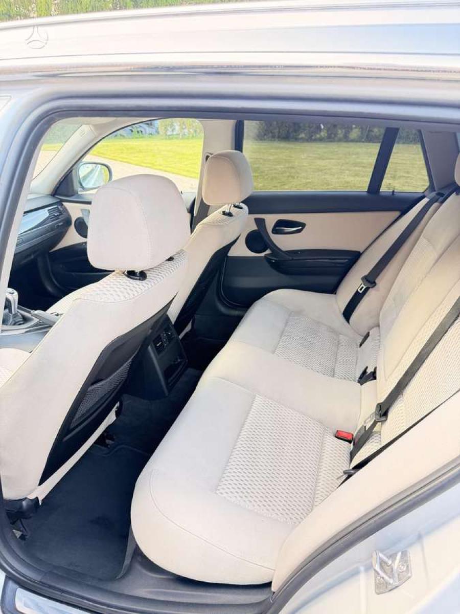 Grey BMW 320 2012 in Rokiskis, with an engine capacity of 2.00 L and mileage of 319 thousand km for 4300 €, photo 9 on AUTOMOTO.COM.LV