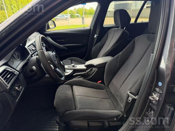 Grey BMW 320 2012 in Riga, with an engine capacity of 2.00 L and mileage of 313 thousand km for 11000 €, photo 9 on AUTOMOTO.COM.LV