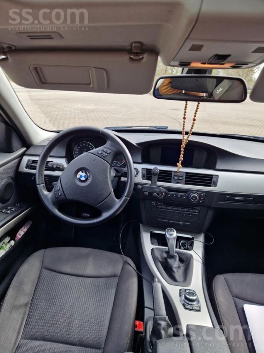 Grey BMW 320 2012 in Tukums, with an engine capacity of 2.00 L and mileage of 330 thousand km for 4700 €, photo 5 on AUTOMOTO.COM.LV
