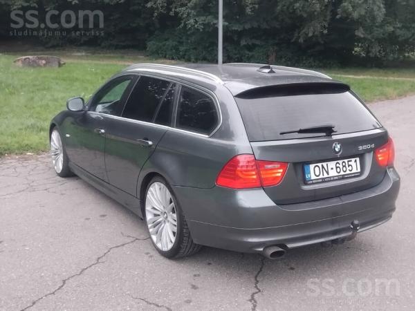 Grey BMW 320 2012 in Tukums, with an engine capacity of 2.00 L and mileage of 287 thousand km for 6199 €, photo 5 on AUTOMOTO.COM.LV