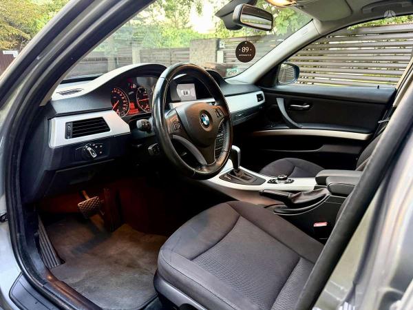 BMW 320 2012 Kauņa vietnē Pelēks BMW 320 2012 Kauņa, ar dzinēja tilpumu 0.00 L un nobraukumu 318 tūkst. km par 3950 €, foto 8 vietnē AUTOMOTO.COM.LV