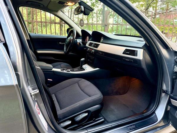 BMW 320 2012 Kauņa vietnē Pelēks BMW 320 2012 Kauņa, ar dzinēja tilpumu 0.00 L un nobraukumu 318 tūkst. km par 3950 €, foto 9 vietnē AUTOMOTO.COM.LV
