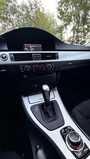 Grey BMW 320 2012 in Kaunas, with an engine capacity of 0.00 L and mileage of 318 thousand km for 3950 €, photo 12 on AUTOMOTO.COM.LV