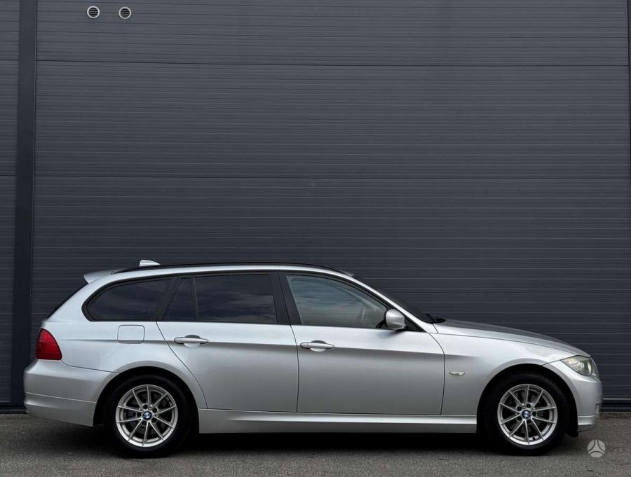 Pelēks BMW 320 2012 Klaipėda, ar dzinēja tilpumu 2.00 L un nobraukumu 345 tūkst. km par 3900 €, foto 5 vietnē AUTOMOTO.COM.LV