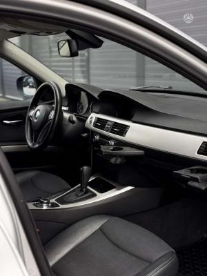 Pelēks BMW 320 2012 Klaipėda, ar dzinēja tilpumu 2.00 L un nobraukumu 345 tūkst. km par 3900 €, foto 9 vietnē AUTOMOTO.COM.LV