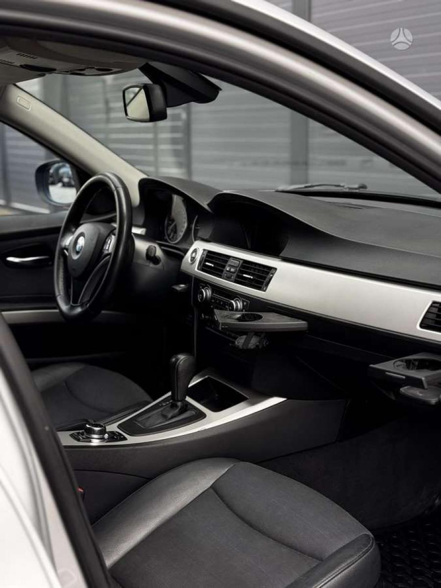 Pelēks BMW 320 2012 Klaipėda, ar dzinēja tilpumu 2.00 L un nobraukumu 345 tūkst. km par 3900 €, foto 9 vietnē AUTOMOTO.COM.LV