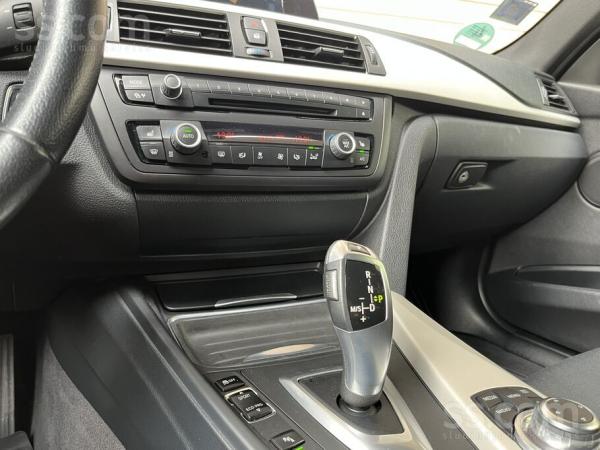 Pelēks BMW 320 2013 Jelgava, ar dzinēja tilpumu 2.00 L un nobraukumu 231 tūkst. km par 9700 €, foto 11 vietnē AUTOMOTO.COM.LV