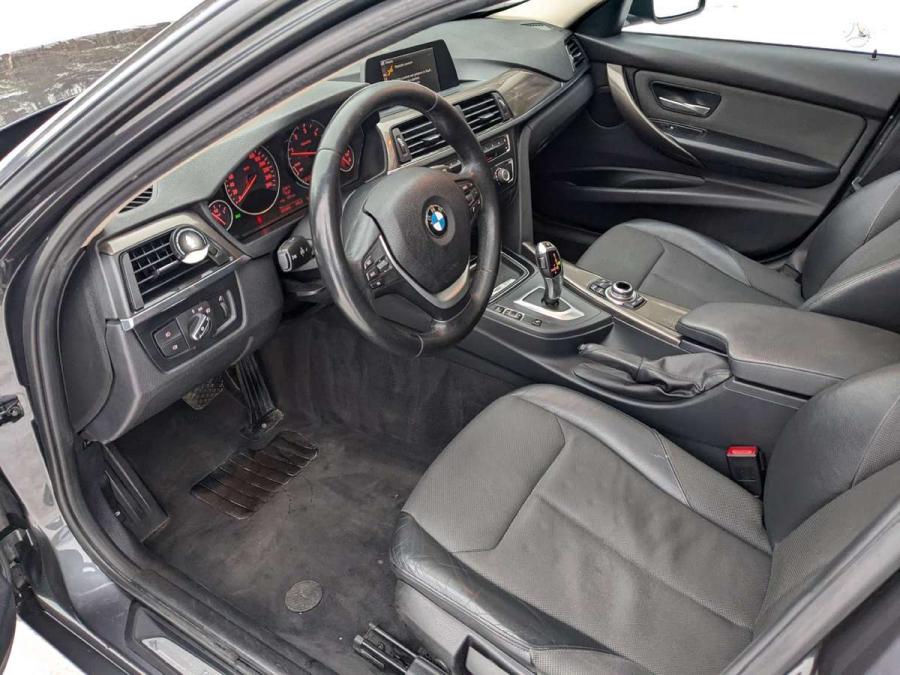 Grey BMW 320 2013 in Kaunas, with an engine capacity of 2.00 L and mileage of 270 thousand km for 7300 €, photo 11 on AUTOMOTO.COM.LV