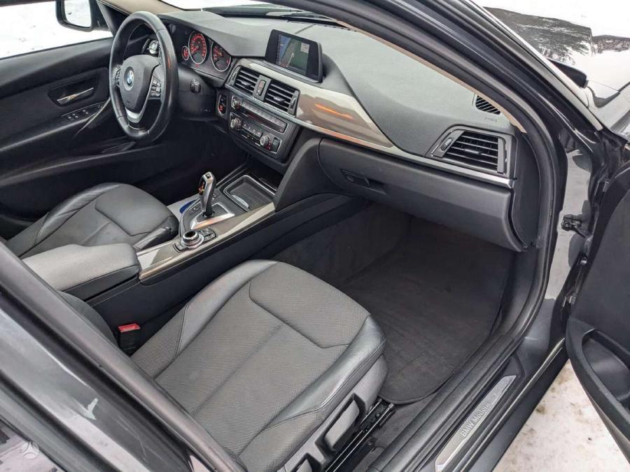Grey BMW 320 2013 in Kaunas, with an engine capacity of 2.00 L and mileage of 270 thousand km for 7300 €, photo 13 on AUTOMOTO.COM.LV
