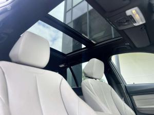 Grey BMW 320 2013 in Vilnius, with an engine capacity of 2.00 L and mileage of 397 thousand km for 7999 €, photo 12 on AUTOMOTO.COM.LV
