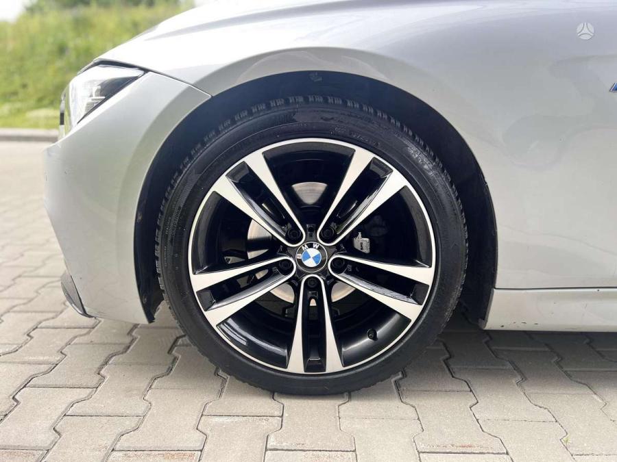 Grey BMW 320 2013 in Vilnius, with an engine capacity of 2.00 L and mileage of 397 thousand km for 7999 €, photo 15 on AUTOMOTO.COM.LV