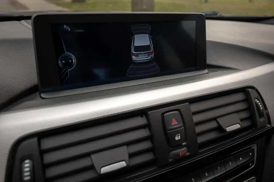 Pelēks BMW 320 2013 Jelgava, ar dzinēja tilpumu 2.00 L un nobraukumu 273 tūkst. km par 9900 €, foto 21 vietnē AUTOMOTO.COM.LV