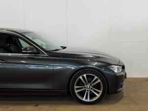 Pelēks BMW 320 2013 Jūrmala, ar dzinēja tilpumu 2.00 L un nobraukumu 320 tūkst. km par 8990 €, foto 22 vietnē AUTOMOTO.COM.LV